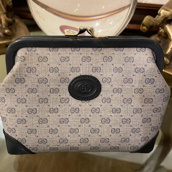 Gucci | Accessories | Authentic Gucci Coin Purse | Poshmark